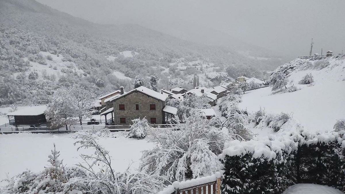 Pueblos con nieve en España: las fotos más bonitas de las nevadas ...