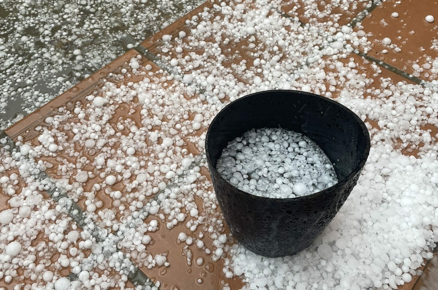 La DANA llega a Madrid con fuerte granizo: se activa el plan contra ...