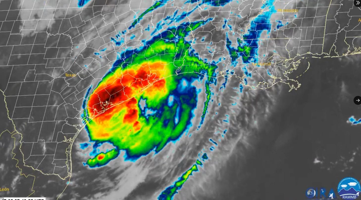 Última hora Huracán Beryl: llega a Texas como un potente categoría 1 ...
