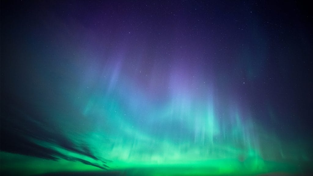 Captan una impresionante aurora boreal desde la Estación Espacial y ...