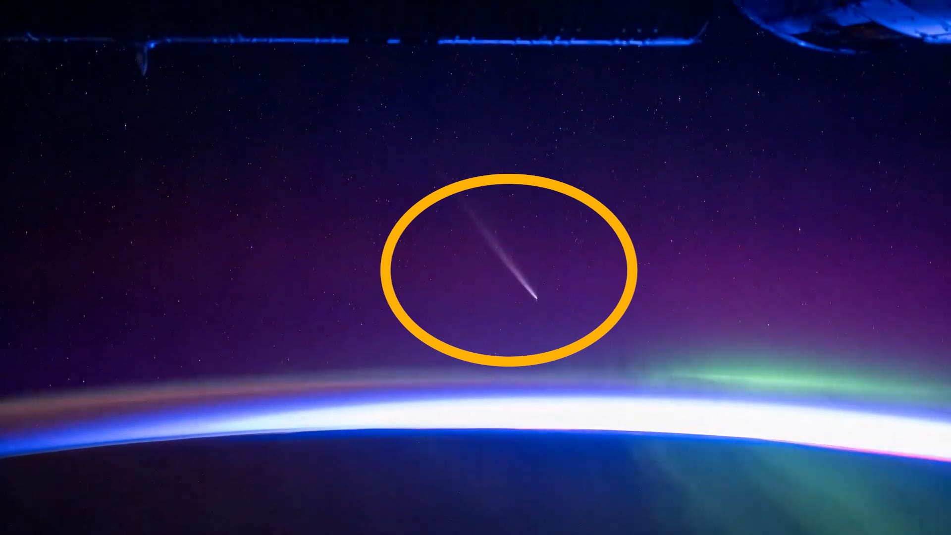 Insuperable: un vídeo de la NASA capta el «cometa del siglo» rodeado de ...