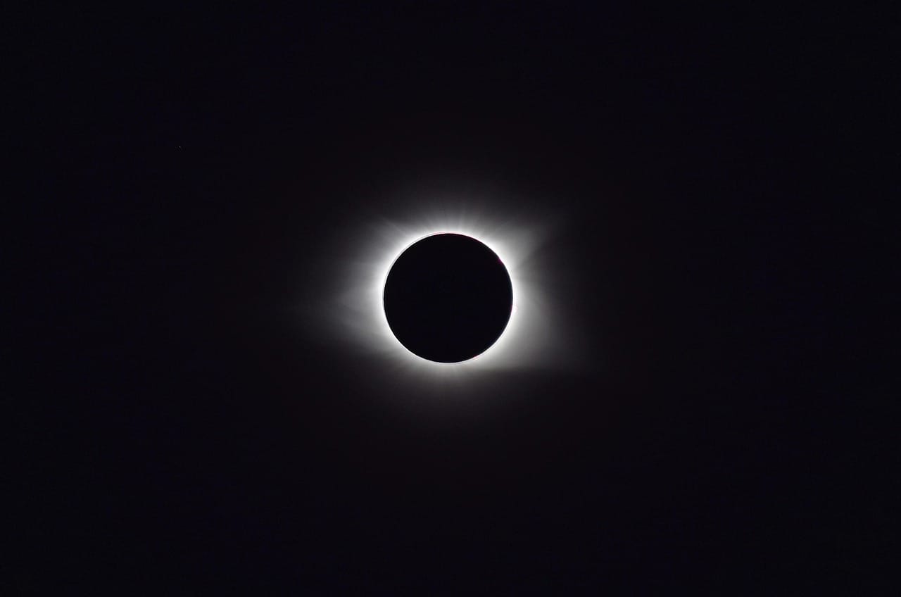 Eclipse solar del 12 de agosto de 2026 en León: cómo y cuándo verlo ...