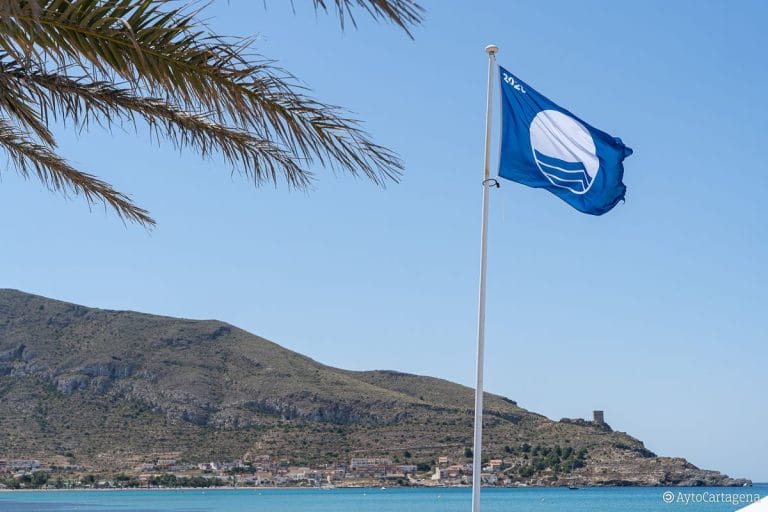 España arrasa con las banderas azules en 2026: estas son las playas ...